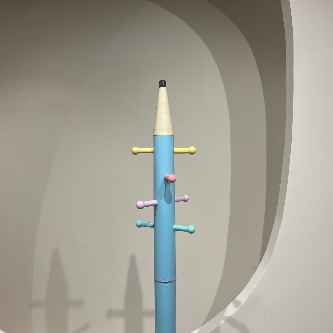 Fredo Clothes Hanging Stand for Kids – Fixturic