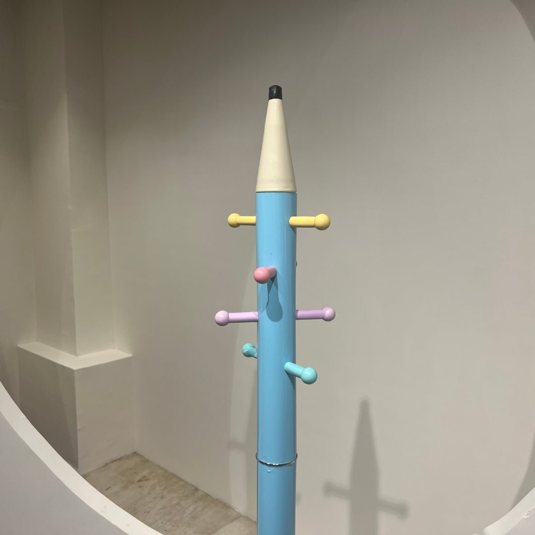 Fredo Clothes Hanging Stand for Kids – Fixturic